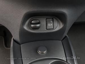 Красный Тойота Ярис 2014 в Тарту, объемом двигателя 1.30 л и пробегом 148 тыс. км за 6980 €, фото 16 на AUTOMOTO.COM.LV