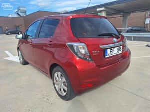 Red Toyota Yaris 2014 in Vilnius, with an engine capacity of 1.50 L and mileage of 72 thousand km for 8900 €, photo 8 on AUTOMOTO.COM.LV