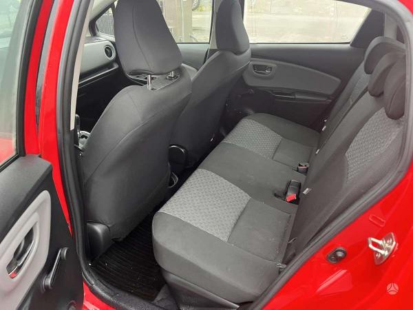 Red Toyota Yaris 2015 in Kaunas, with an engine capacity of 1.50 L and mileage of 128 thousand km for 7150 €, photo 7 on AUTOMOTO.COM.LV