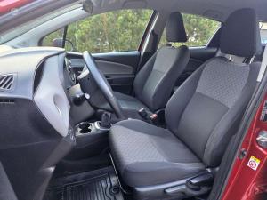 Red Toyota Yaris 2015 in Utena, with an engine capacity of 1.33 L and mileage of 138 thousand km for 6200 €, photo 7 on AUTOMOTO.COM.LV