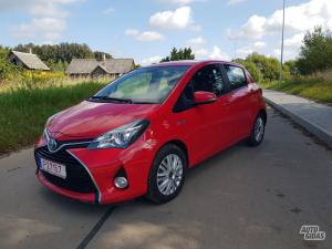 Red Toyota Yaris 2015 in Vilnius, with an engine capacity of 1.50 L and mileage of 178 thousand km for 7200 €, photo 8 on AUTOMOTO.COM.LV