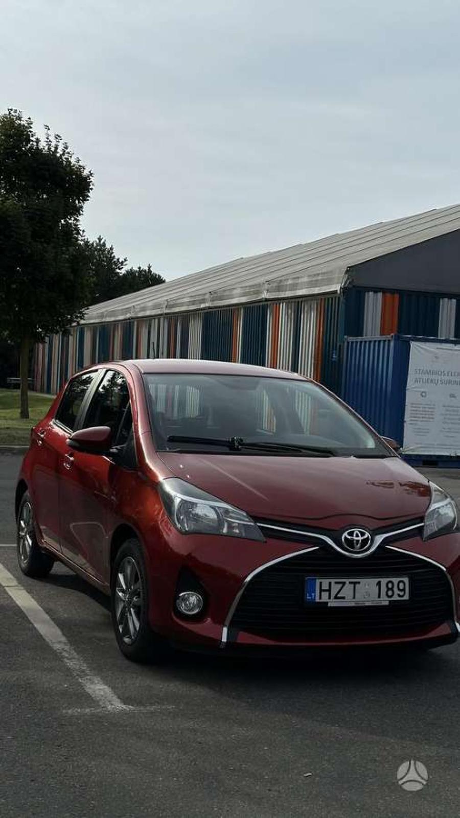 Sarkans Toyota Yaris 2015 Viļņa, ar dzinēja tilpumu 1.33 L un nobraukumu 148 tūkst. km par 8500 €, foto 4 vietnē AUTOMOTO.COM.LV