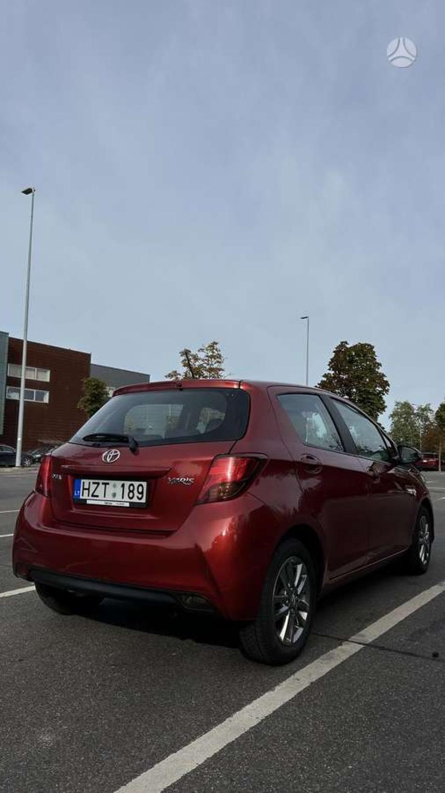 Sarkans Toyota Yaris 2015 Viļņa, ar dzinēja tilpumu 1.33 L un nobraukumu 148 tūkst. km par 8500 €, foto 6 vietnē AUTOMOTO.COM.LV