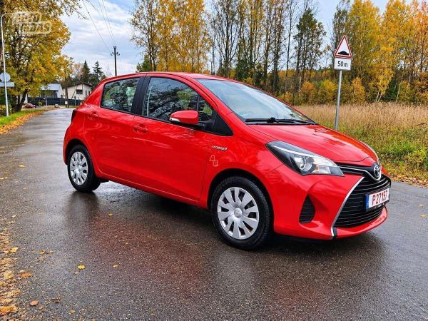 Sarkans Toyota Yaris 2015 Viļņa, ar dzinēja tilpumu 1.50 L un nobraukumu 299 tūkst. km par 7300 €, foto 3 vietnē AUTOMOTO.COM.LV
