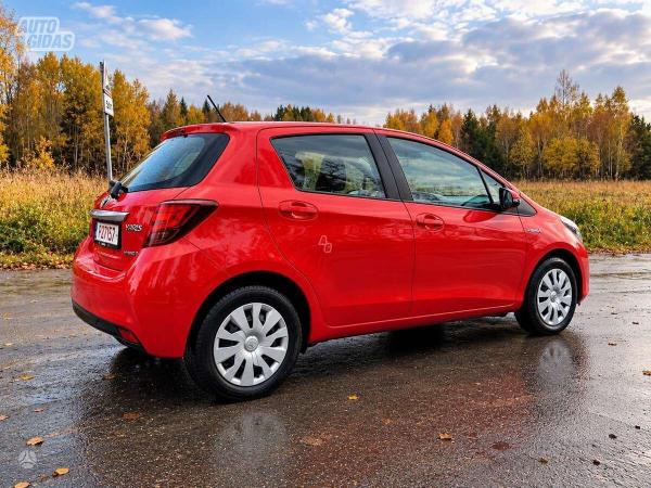 Sarkans Toyota Yaris 2015 Viļņa, ar dzinēja tilpumu 1.50 L un nobraukumu 299 tūkst. km par 7300 €, foto 7 vietnē AUTOMOTO.COM.LV