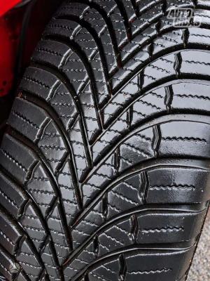 Красный Тойота Ярис 2015 в Вильнюс, объемом двигателя 1.50 л и пробегом 299 тыс. км за 7300 €, фото 13 на AUTOMOTO.COM.LV