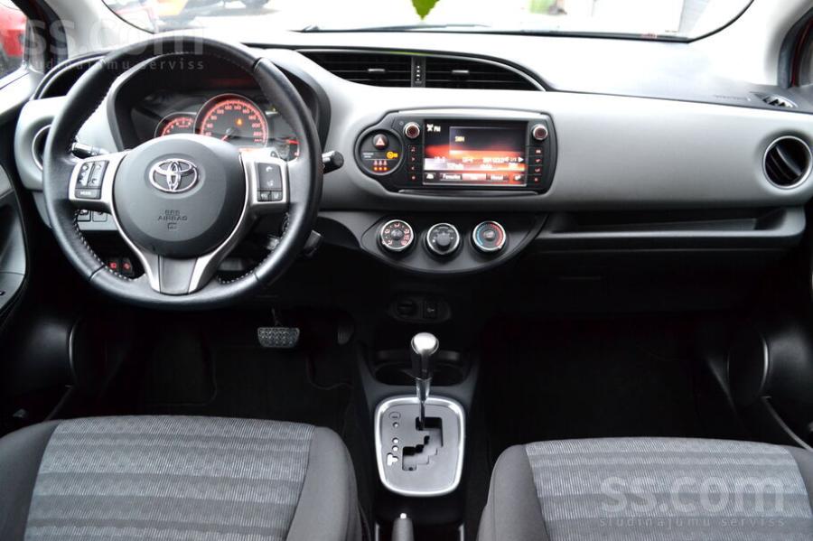 Sarkans Toyota Yaris 2016 Rīga, ar dzinēja tilpumu 1.30 L un nobraukumu 117 tūkst. km par 8700 €, foto 9 vietnē AUTOMOTO.COM.LV