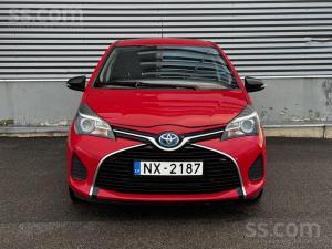 Red Toyota Yaris 2016 in Riga, with an engine capacity of 1.50 L and mileage of 232 thousand km for 6700 €, photo 8 on AUTOMOTO.COM.LV