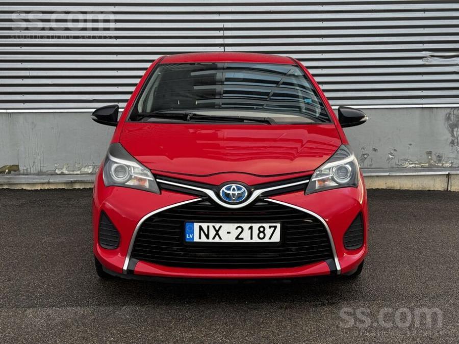 Red Toyota Yaris 2016 in Riga, with an engine capacity of 1.50 L and mileage of 232 thousand km for 6700 €, photo 8 on AUTOMOTO.COM.LV