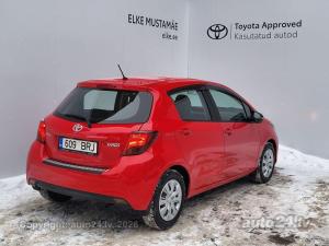 Sarkans Toyota Yaris 2016 Tallina, ar dzinēja tilpumu 1.00 L un nobraukumu 36 tūkst. km par 9495 €, foto 2 vietnē AUTOMOTO.COM.LV