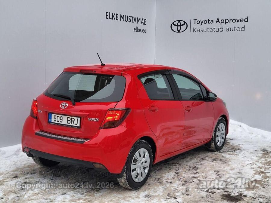 Sarkans Toyota Yaris 2016 Tallina, ar dzinēja tilpumu 1.00 L un nobraukumu 36 tūkst. km par 9495 €, foto 2 vietnē AUTOMOTO.COM.LV