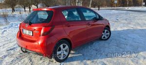Sarkans Toyota Yaris 2016 Tallina, ar dzinēja tilpumu 1.30 L un nobraukumu 111 tūkst. km par 7000 €, foto 7 vietnē AUTOMOTO.COM.LV