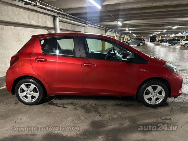 Red Toyota Yaris 2016 in Tallinn, with an engine capacity of 1.30 L and mileage of 111 thousand km for 6999 €, photo 6 on AUTOMOTO.COM.LV