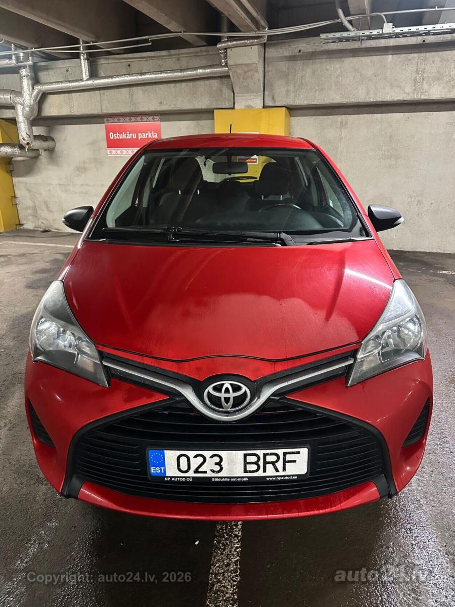 Red Toyota Yaris 2016 in Tallinn, with an engine capacity of 1.30 L and mileage of 111 thousand km for 6999 €, photo 7 on AUTOMOTO.COM.LV