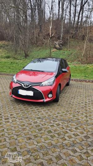 Red Toyota Yaris 2016 in Vilnius, with an engine capacity of 1.30 L and mileage of 115 thousand km for 8500 €, photo  on AUTOMOTO.COM.LV