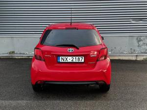 Red Toyota Yaris 2016 in Riga, with an engine capacity of 1.50 L and mileage of 232 thousand km for 5900 €, photo 5 on AUTOMOTO.COM.LV