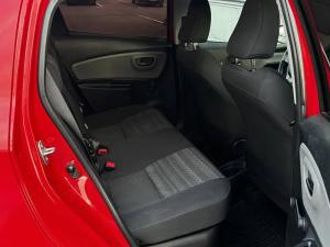 Red Toyota Yaris 2016 in Riga, with an engine capacity of 1.50 L and mileage of 232 thousand km for 5900 €, photo 12 on AUTOMOTO.COM.LV