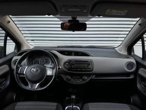 Red Toyota Yaris 2016 in Riga, with an engine capacity of 1.50 L and mileage of 232 thousand km for 5900 €, photo 14 on AUTOMOTO.COM.LV