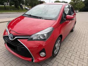 Red Toyota Yaris 2016 in Vilnius, with an engine capacity of 1.50 L and mileage of 130 thousand km for 8400 €, photo  on AUTOMOTO.COM.LV