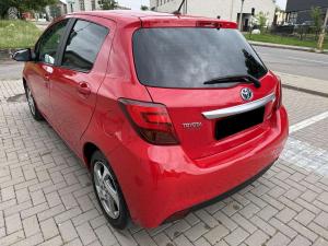 Sarkans Toyota Yaris 2016 Viļņa, ar dzinēja tilpumu 1.50 L un nobraukumu 130 tūkst. km par 8400 €, foto 22 vietnē AUTOMOTO.COM.LV
