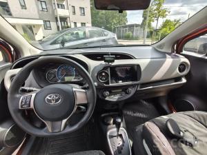 Sarkans Toyota Yaris 2016 Rīga, ar dzinēja tilpumu 1.50 L un nobraukumu 197 tūkst. km par 5400 €, foto 16 vietnē AUTOMOTO.COM.LV