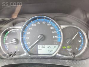 Sarkans Toyota Yaris 2016 Rīga, ar dzinēja tilpumu 1.50 L un nobraukumu 197 tūkst. km par 5400 €, foto 20 vietnē AUTOMOTO.COM.LV