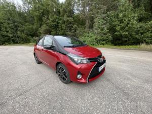 Sarkans Toyota Yaris 2016 Valmiera, ar dzinēja tilpumu 1.30 L un nobraukumu 92 tūkst. km par 8800 €, foto 5 vietnē AUTOMOTO.COM.LV