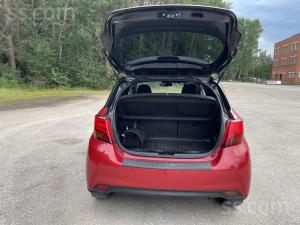 Sarkans Toyota Yaris 2016 Valmiera, ar dzinēja tilpumu 1.30 L un nobraukumu 92 tūkst. km par 8800 €, foto 8 vietnē AUTOMOTO.COM.LV