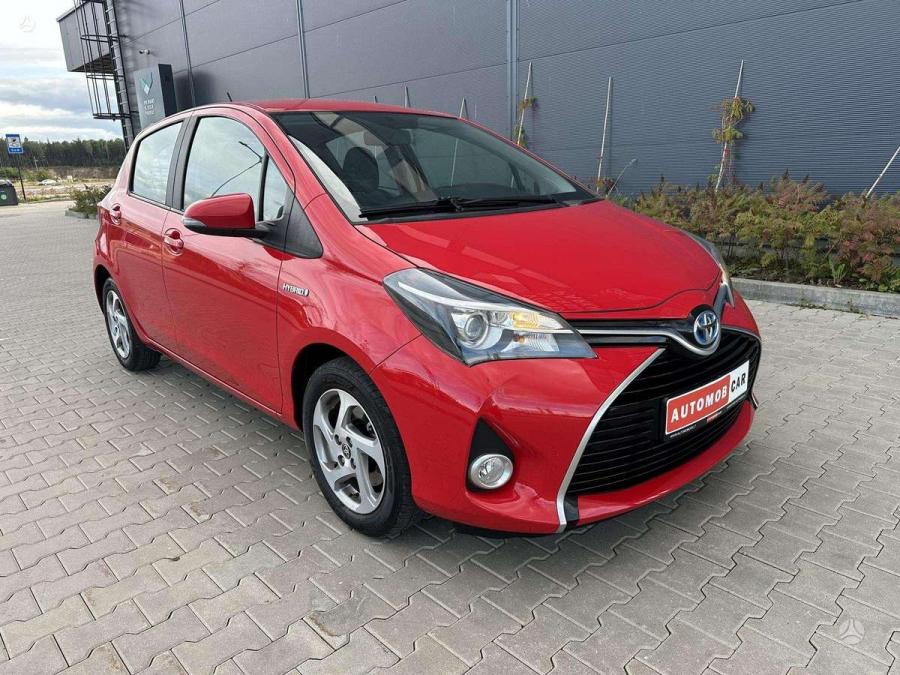 Sarkans Toyota Yaris 2016 Viļņa, ar dzinēja tilpumu 1.50 L un nobraukumu 115 tūkst. km par 12150 €, foto 12 vietnē AUTOMOTO.COM.LV