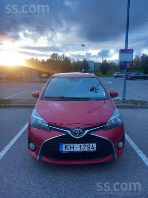Red Toyota Yaris 2016 in Riga, with an engine capacity of 1.30 L and mileage of 0 thousand km for 8200 €, photo 6 on AUTOMOTO.COM.LV