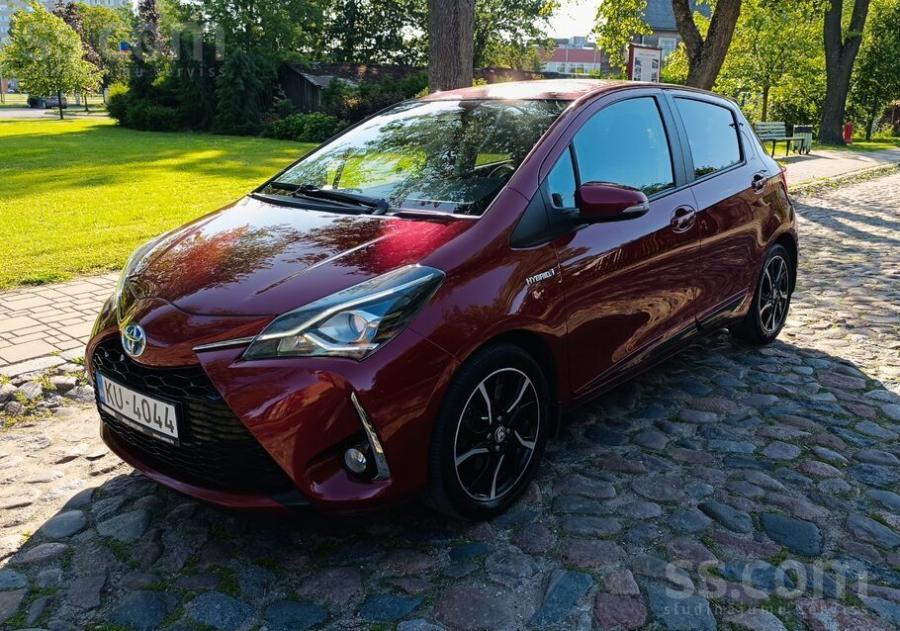 Sarkans Toyota Yaris 2017 Jelgava, ar dzinēja tilpumu 1.50 L un nobraukumu 0 tūkst. km par 8990 €, foto 1 vietnē AUTOMOTO.COM.LV
