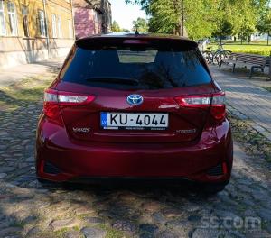 Sarkans Toyota Yaris 2017 Jelgava, ar dzinēja tilpumu 1.50 L un nobraukumu 0 tūkst. km par 8990 €, foto 6 vietnē AUTOMOTO.COM.LV