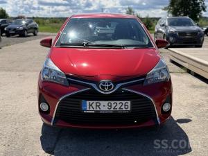 Sarkans Toyota Yaris 2017 Rīga, ar dzinēja tilpumu 1.30 L un nobraukumu 155 tūkst. km par 8500 €, foto 4 vietnē AUTOMOTO.COM.LV