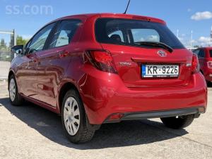 Sarkans Toyota Yaris 2017 Rīga, ar dzinēja tilpumu 1.30 L un nobraukumu 155 tūkst. km par 8500 €, foto 18 vietnē AUTOMOTO.COM.LV