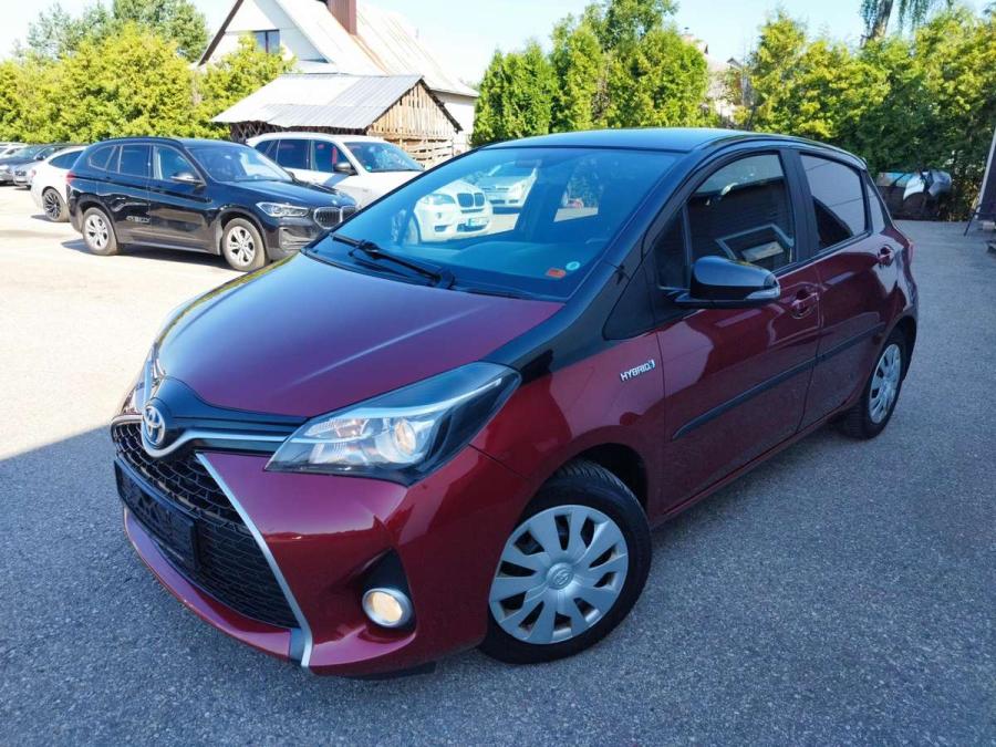 Sarkans Toyota Yaris 2017 Utena, ar dzinēja tilpumu 1.50 L un nobraukumu 162 tūkst. km par 9200 €, foto 5 vietnē AUTOMOTO.COM.LV
