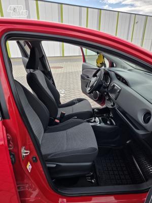 Red Toyota Yaris 2017 in Ukmerge, with an engine capacity of 1.50 L and mileage of 190 thousand km for 8950 €, photo 29 on AUTOMOTO.COM.LV