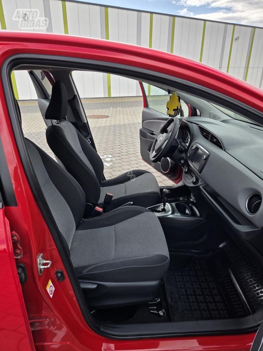 Red Toyota Yaris 2017 in Ukmerge, with an engine capacity of 1.50 L and mileage of 190 thousand km for 8950 €, photo 29 on AUTOMOTO.COM.LV