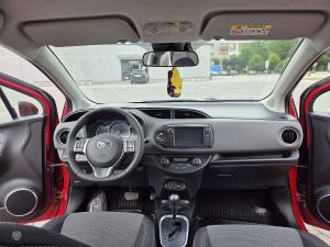 Sarkans Toyota Yaris 2017 Viļņa, ar dzinēja tilpumu 1.50 L un nobraukumu 190 tūkst. km par 8950 €, foto 17 vietnē AUTOMOTO.COM.LV