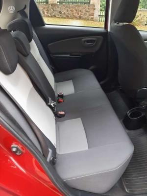 Red Toyota Yaris 2017 in Vilnius, with an engine capacity of 1.50 L and mileage of 133 thousand km for 11500 €, photo 8 on AUTOMOTO.COM.LV