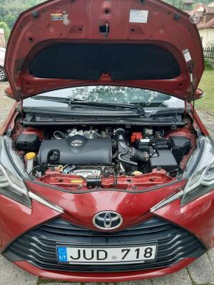 Red Toyota Yaris 2017 in Vilnius, with an engine capacity of 1.50 L and mileage of 133 thousand km for 11500 €, photo 11 on AUTOMOTO.COM.LV