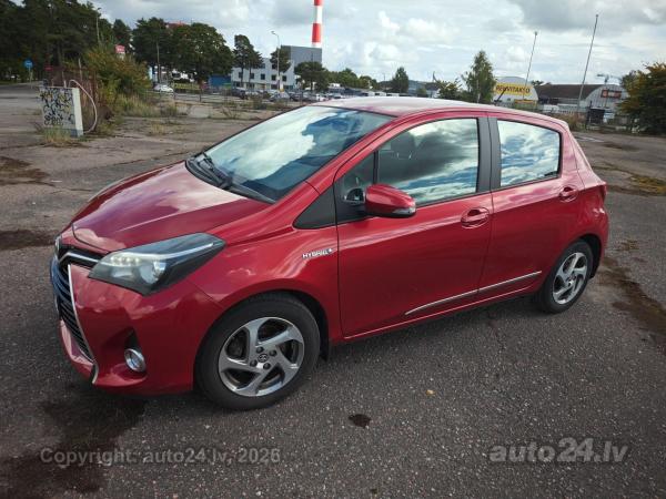 Red Toyota Yaris 2017 in Tallinn, with an engine capacity of 1.50 L and mileage of 59 thousand km for 12500 €, photo 1 on AUTOMOTO.COM.LV