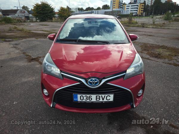 Red Toyota Yaris 2017 in Tallinn, with an engine capacity of 1.50 L and mileage of 59 thousand km for 12500 €, photo 3 on AUTOMOTO.COM.LV