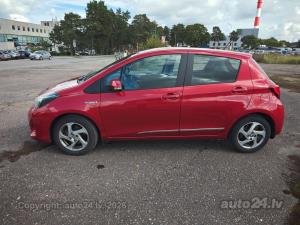 Sarkans Toyota Yaris 2017 Tallina, ar dzinēja tilpumu 1.50 L un nobraukumu 59 tūkst. km par 12500 €, foto 4 vietnē AUTOMOTO.COM.LV