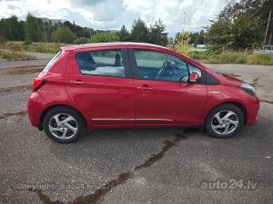 Sarkans Toyota Yaris 2017 Tallina, ar dzinēja tilpumu 1.50 L un nobraukumu 59 tūkst. km par 12500 €, foto 6 vietnē AUTOMOTO.COM.LV