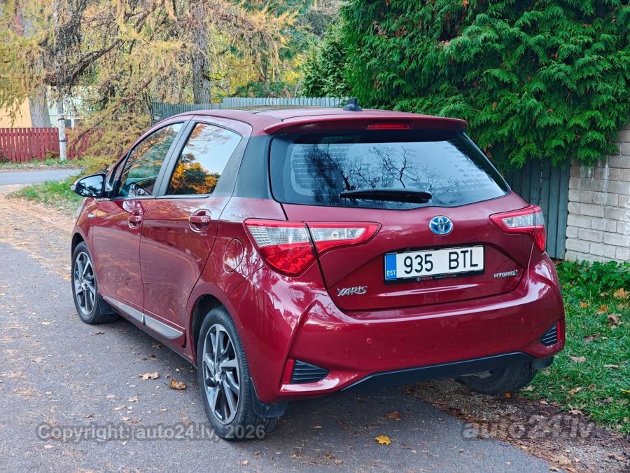 Sarkans Toyota Yaris 2017 Tallina, ar dzinēja tilpumu 1.50 L un nobraukumu 73 tūkst. km par 12999 €, foto 8 vietnē AUTOMOTO.COM.LV