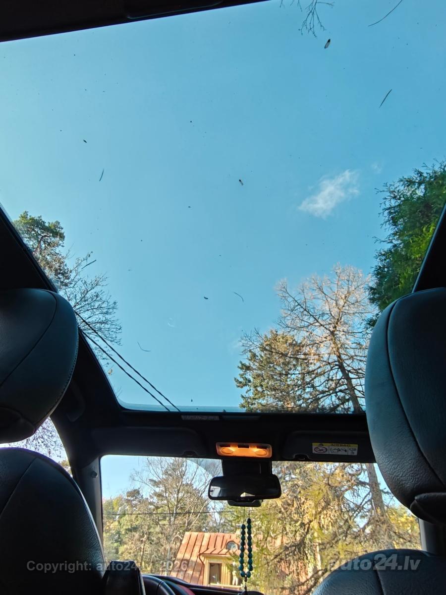 Sarkans Toyota Yaris 2017 Tallina, ar dzinēja tilpumu 1.50 L un nobraukumu 73 tūkst. km par 12999 €, foto 14 vietnē AUTOMOTO.COM.LV