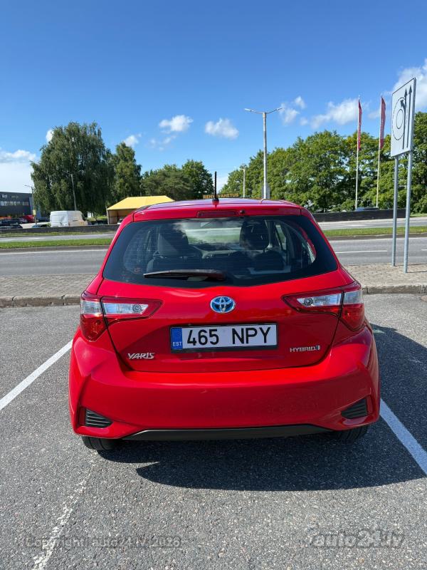 Red Toyota Yaris 2018 in Tallinn, with an engine capacity of 1.50 L and mileage of 78 thousand km for 11500 €, photo 3 on AUTOMOTO.COM.LV