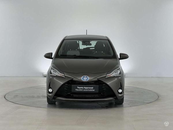 Toyota Yaris 2018 Viļņa vietnē Sarkans Toyota Yaris 2018 Viļņa, ar dzinēja tilpumu 1.50 L un nobraukumu 116 tūkst. km par 11900 €, foto 6 vietnē AUTOMOTO.COM.LV
