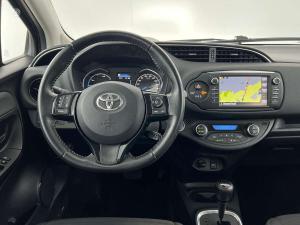 Sarkans Toyota Yaris 2018 Viļņa, ar dzinēja tilpumu 1.50 L un nobraukumu 116 tūkst. km par 11900 €, foto 10 vietnē AUTOMOTO.COM.LV