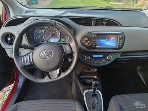 Red Toyota Yaris 2018 in Vilnius, with an engine capacity of 1.50 L and mileage of 80 thousand km for 9500 €, photo 5 on AUTOMOTO.COM.LV
